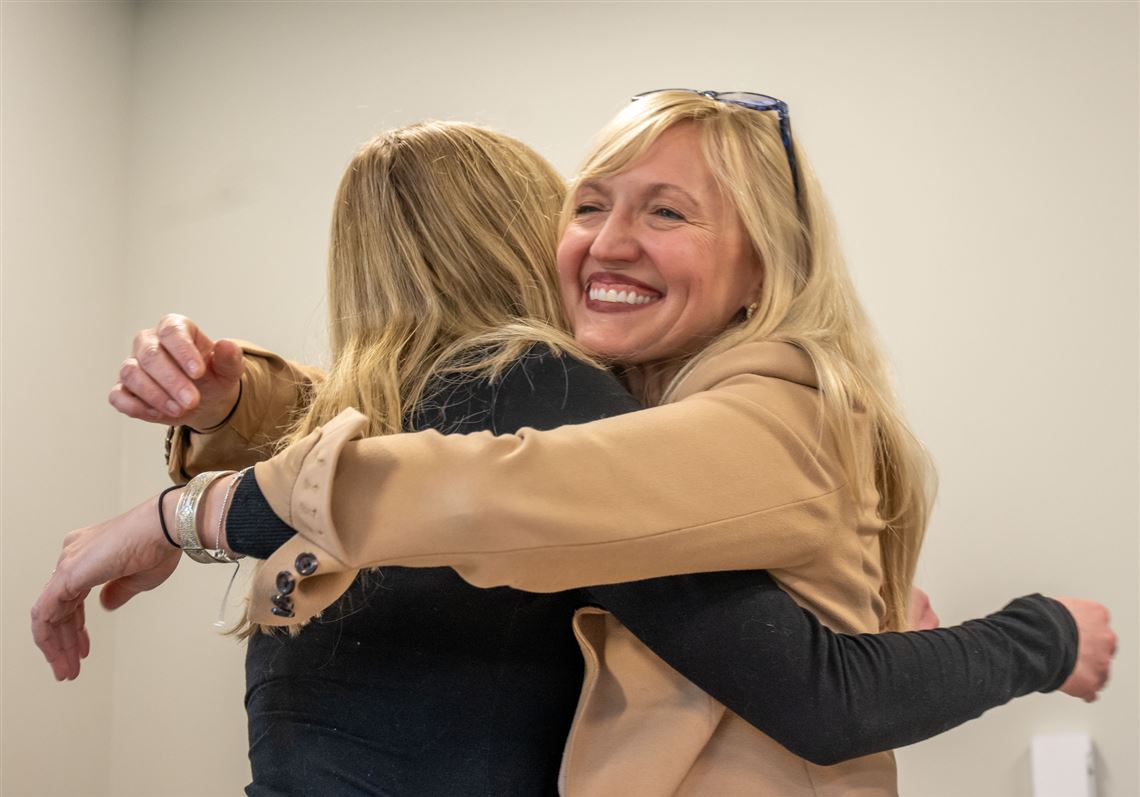 Domestic abuse victim Jen Pardini reunites with neurosurgeon who saved ...