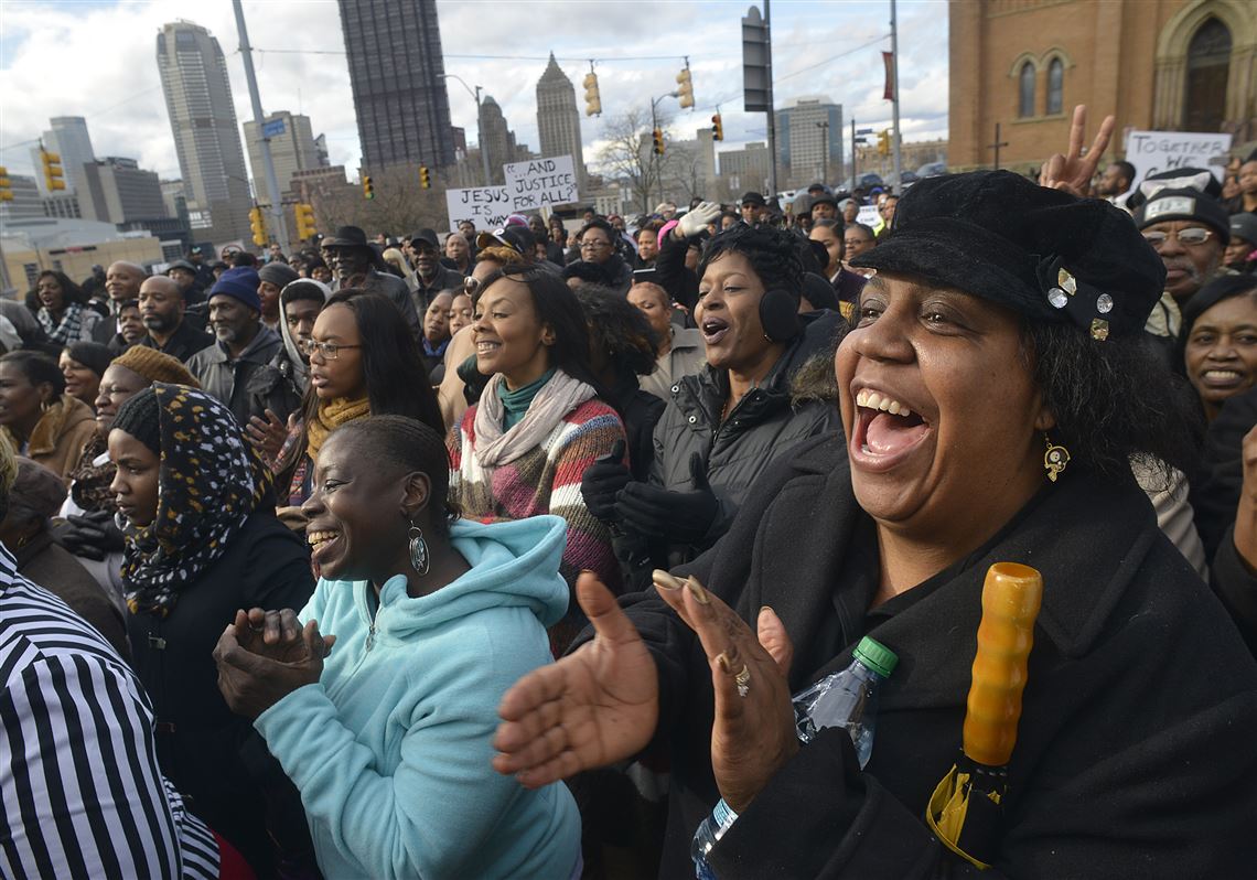 Crowd calls for prayer and justice at Freedom Corner | Pittsburgh Post ...