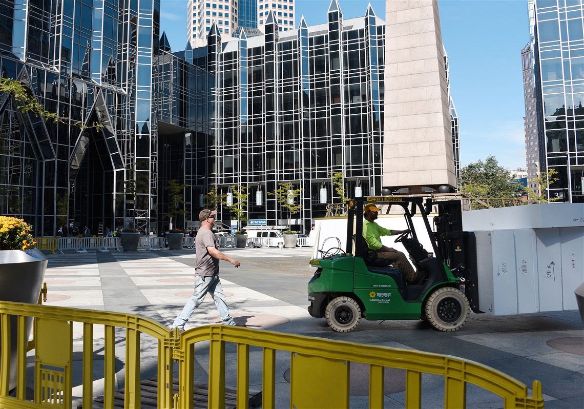 PPG Plaza ice skating rink to have more room and 700 new pairs of ...