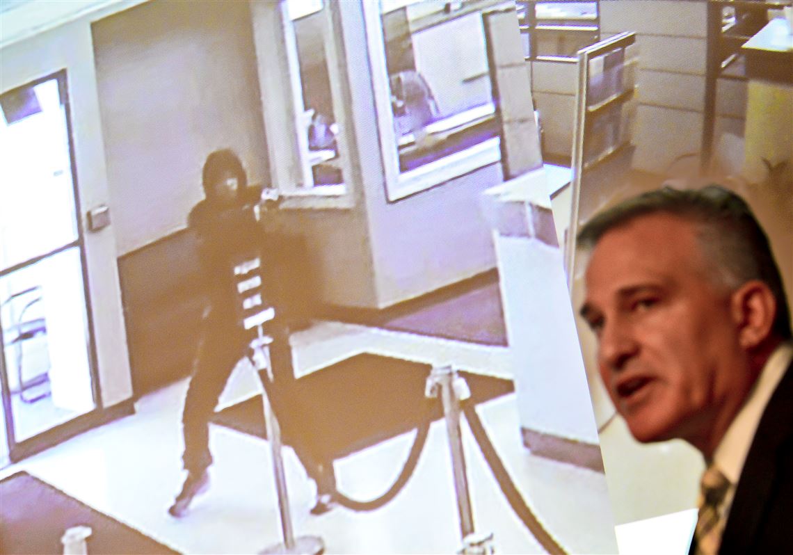 District attorney says officer was justified in fatal shooting of bank ...