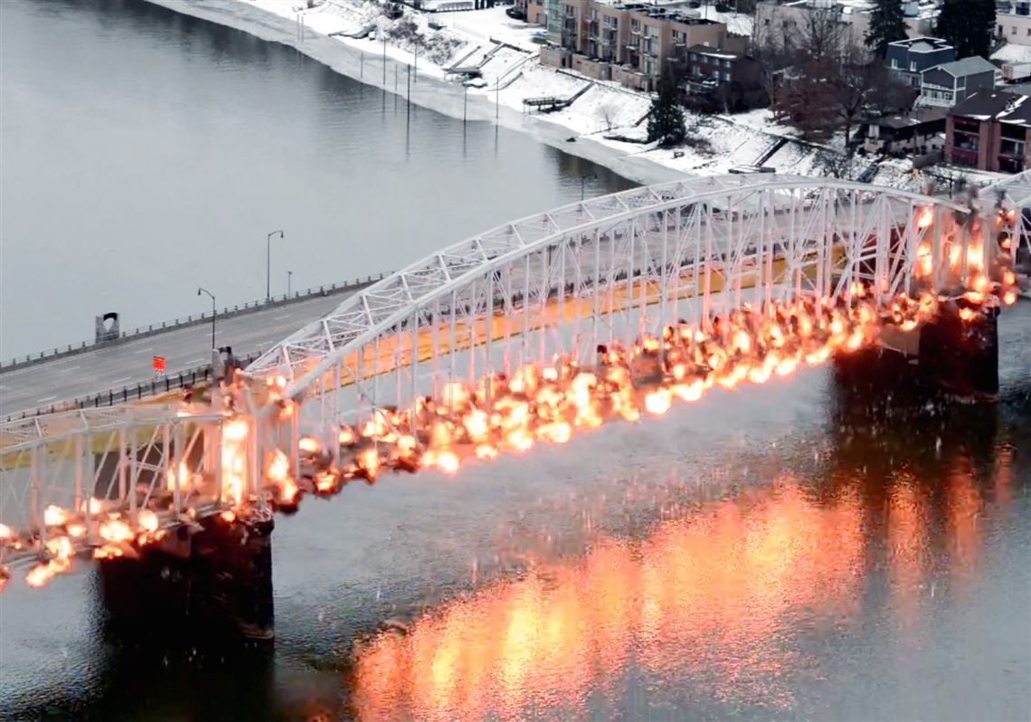 Allegheny River reopens to river traffic after Hulton Bridge cleanup ...