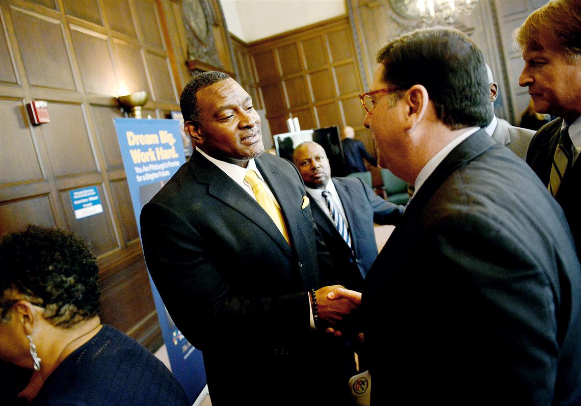 Resume of new Pittsburgh Public Schools superintendent contains ...