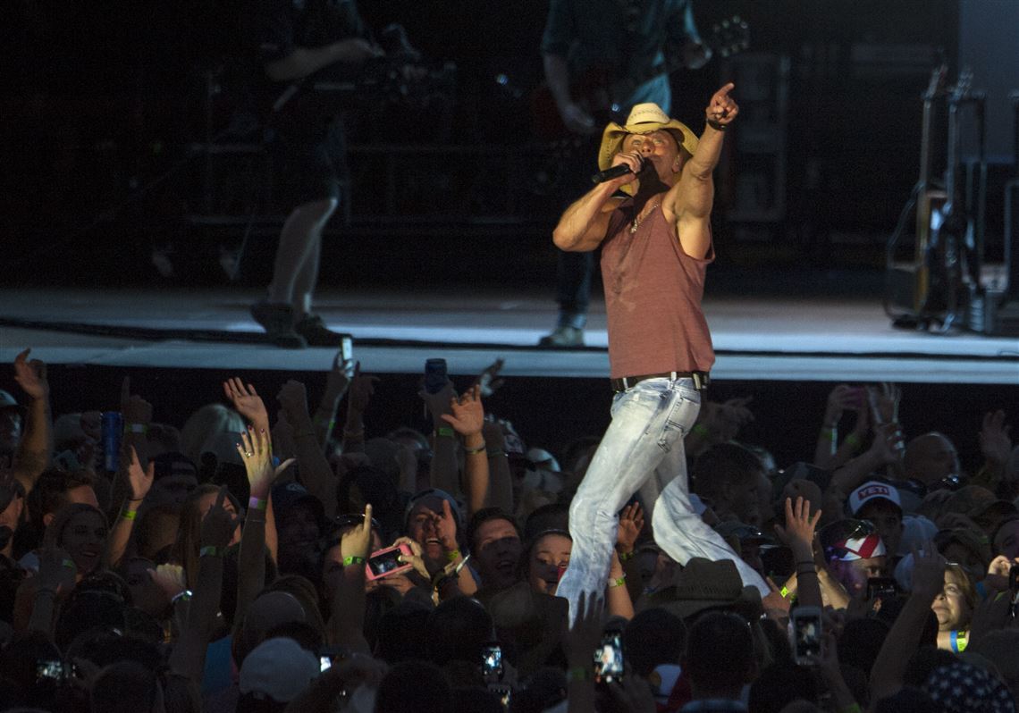 Chesney goes ‘Cosmic’ on new album | Pittsburgh Post-Gazette