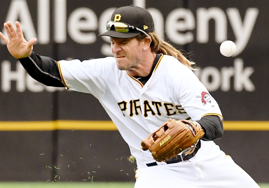 Pirates’ outfield play is becoming a defensive issue | Pittsburgh Post ...