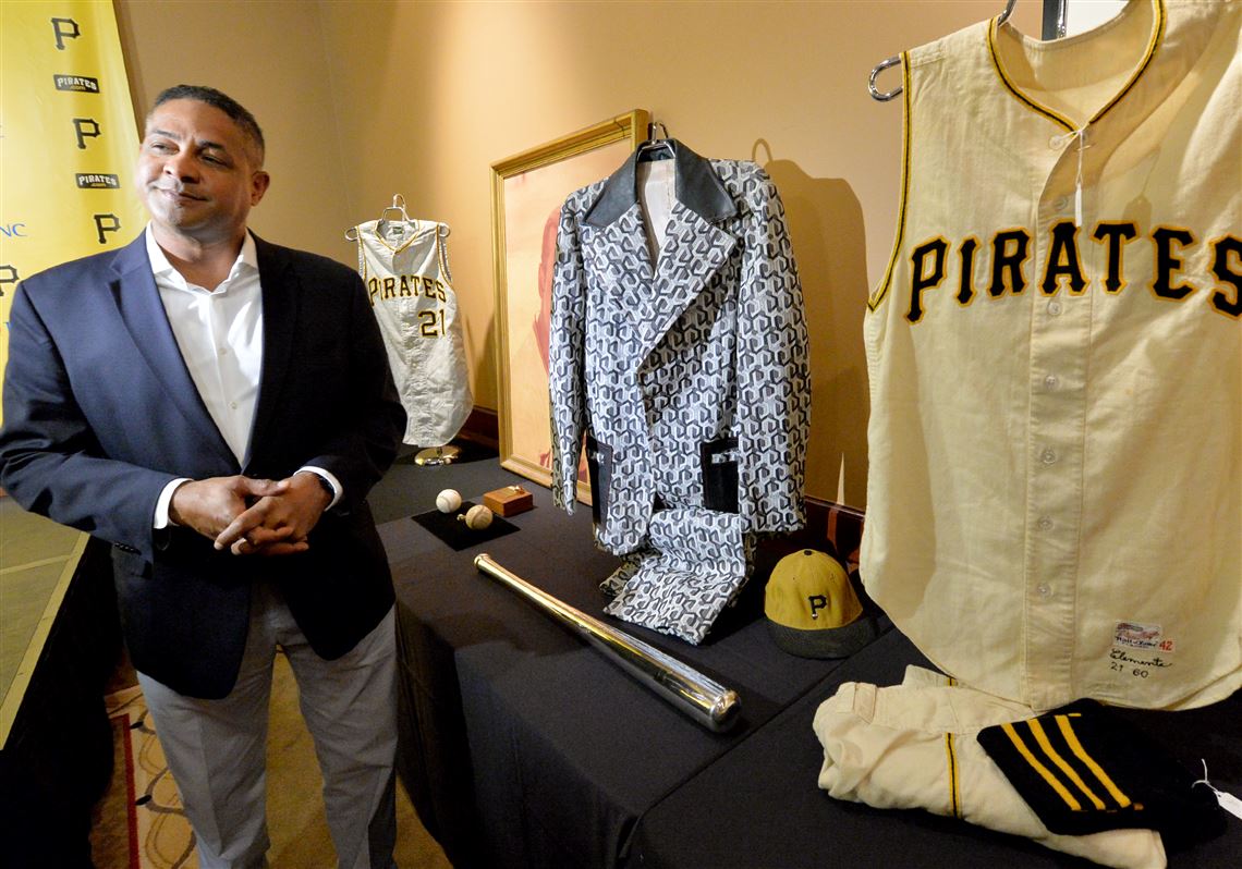 Phillies minor-league affiliate to retire Roberto Clemente's No. 21 ...