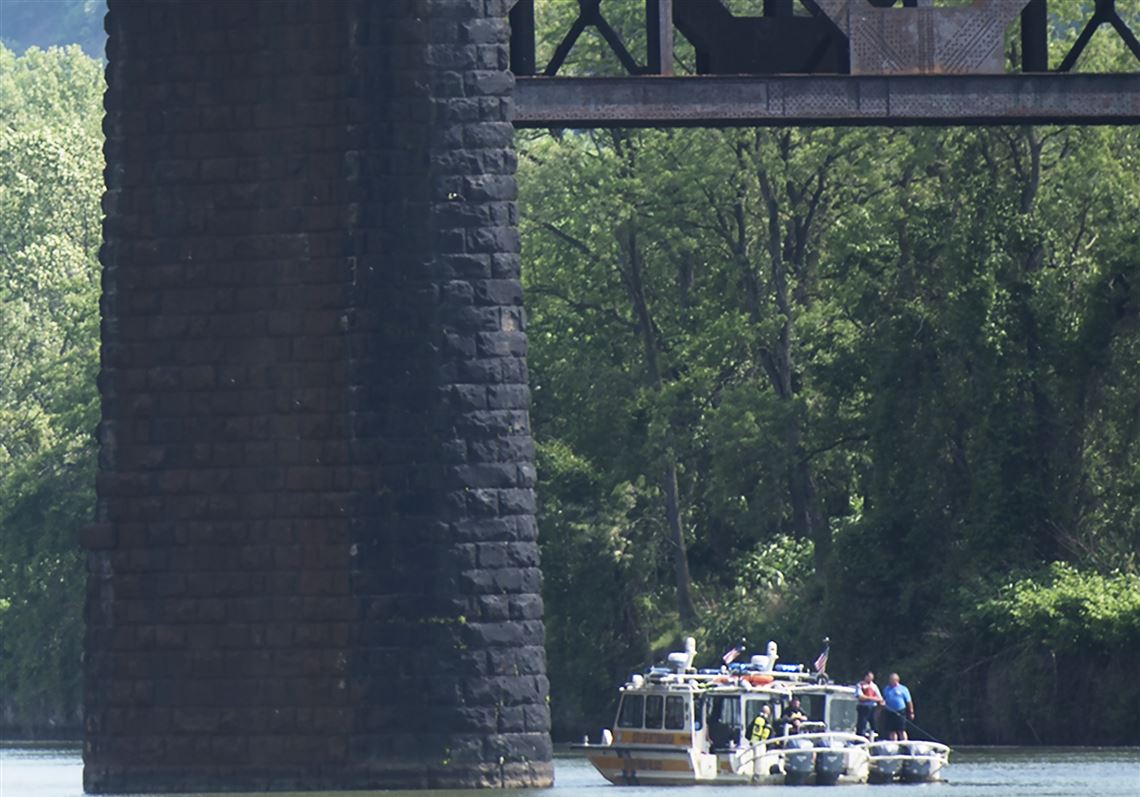 At least 1 dead after SUV goes off bridge into Ohio River | Pittsburgh ...