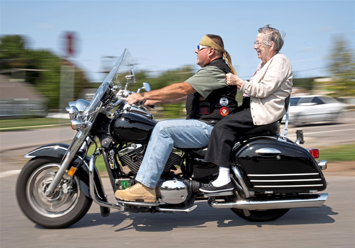 Bikers' visit allows senior community members a trip on the 'wild' side ...