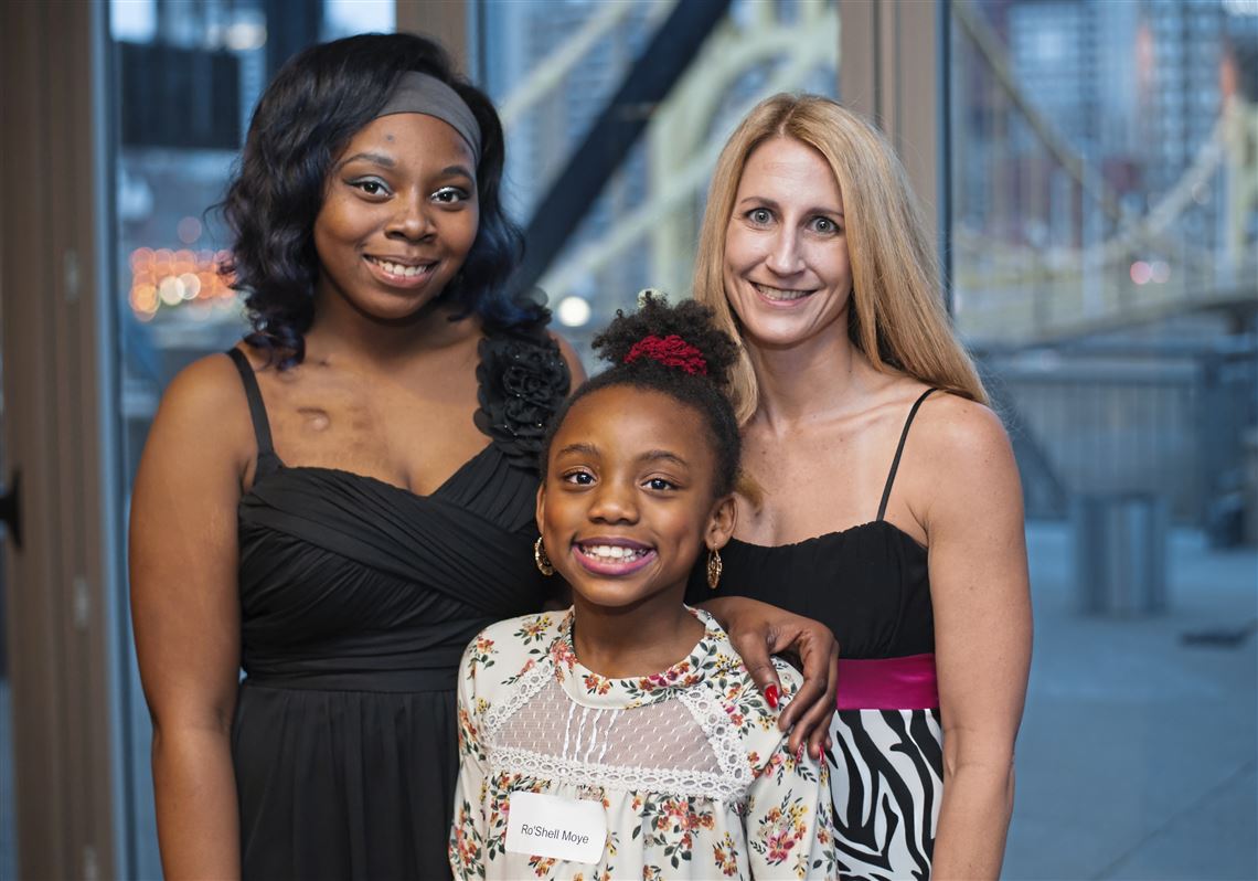Sarah Heinz House Steak & Burger Dinner held at the PNC Hall of Fame ...