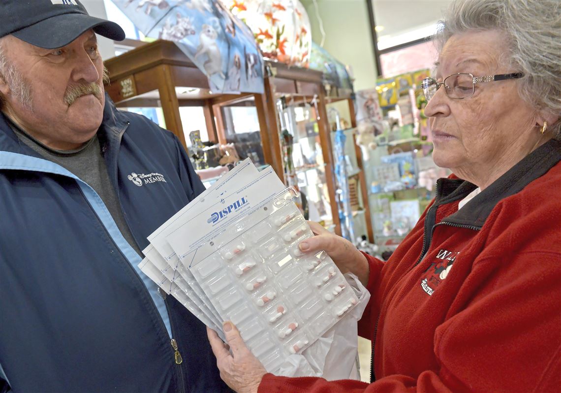 Seniors find themselves torn between loyalty to longtime pharmacy and ...