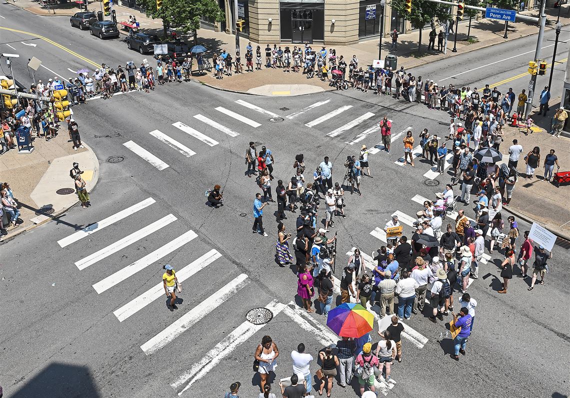 Faith protest: Crowd gathers in East Liberty to demand action in police ...