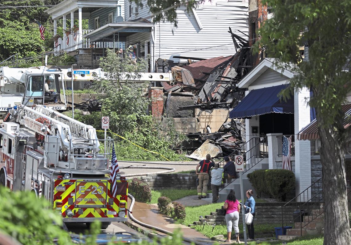 Woman escapes early-morning Carrick fire | Pittsburgh Post-Gazette