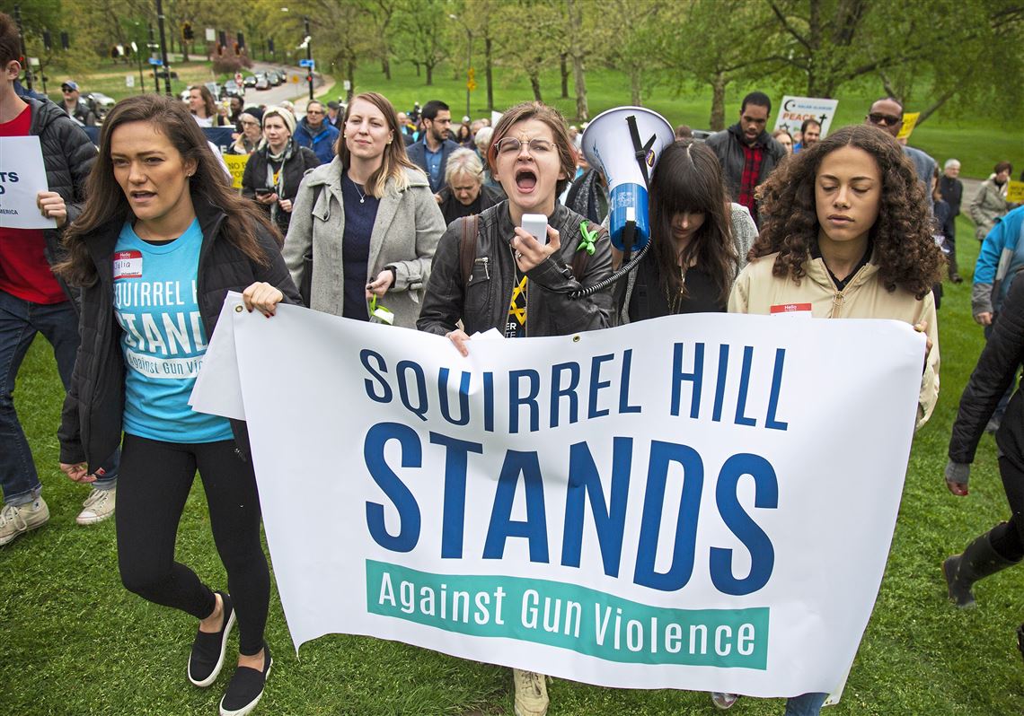 Hundreds gather to remember Tree of Life victims, call for gun action ...