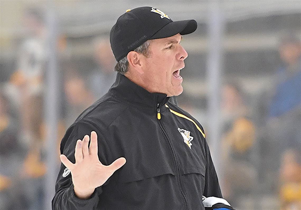 Mike Sullivan isn't concerned about the shortage of righties up front ...