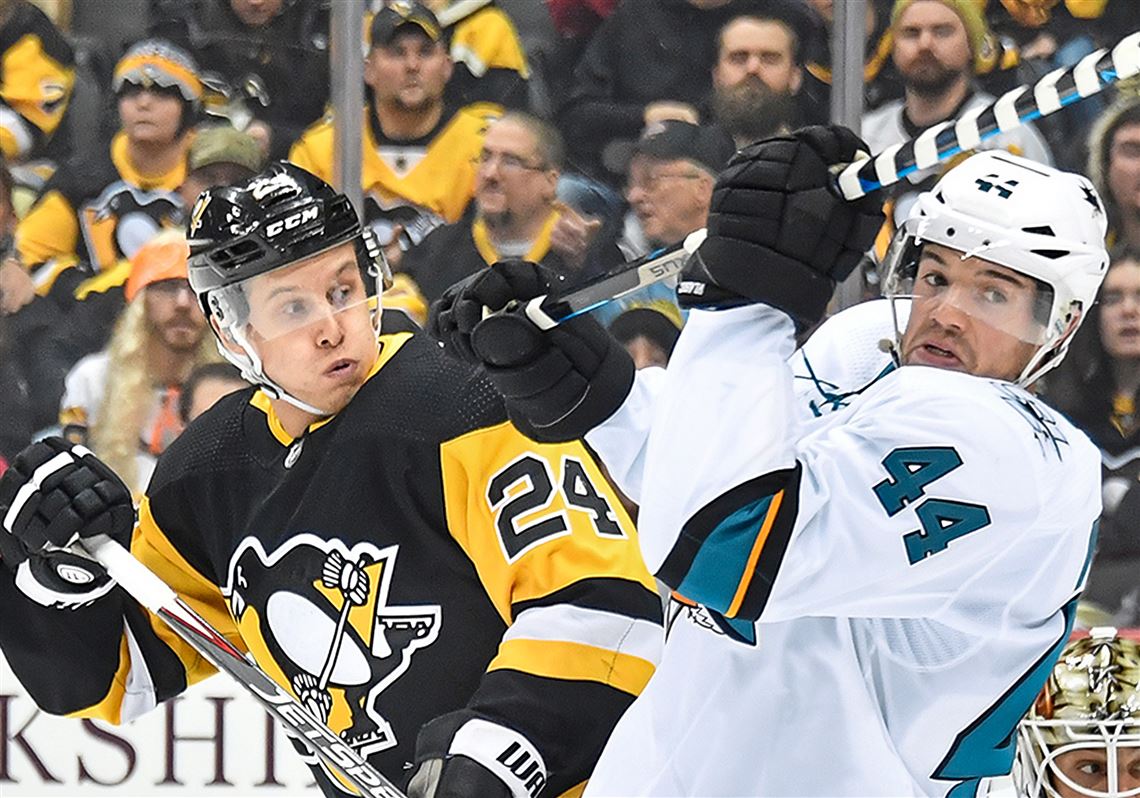 Dominik Kahun still sidelined by a concussion; Justin Schultz likely to ...