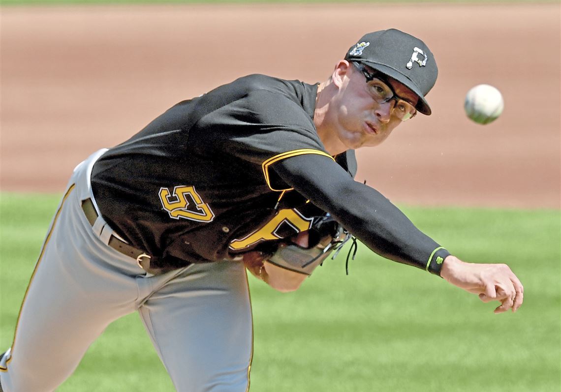 Injured Nick Burdi chooses free agency, but that doesn’t mean he’s gone ...