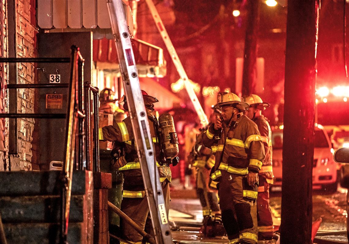 4 firefighters injured while battling 4-alarm blaze in South Side ...