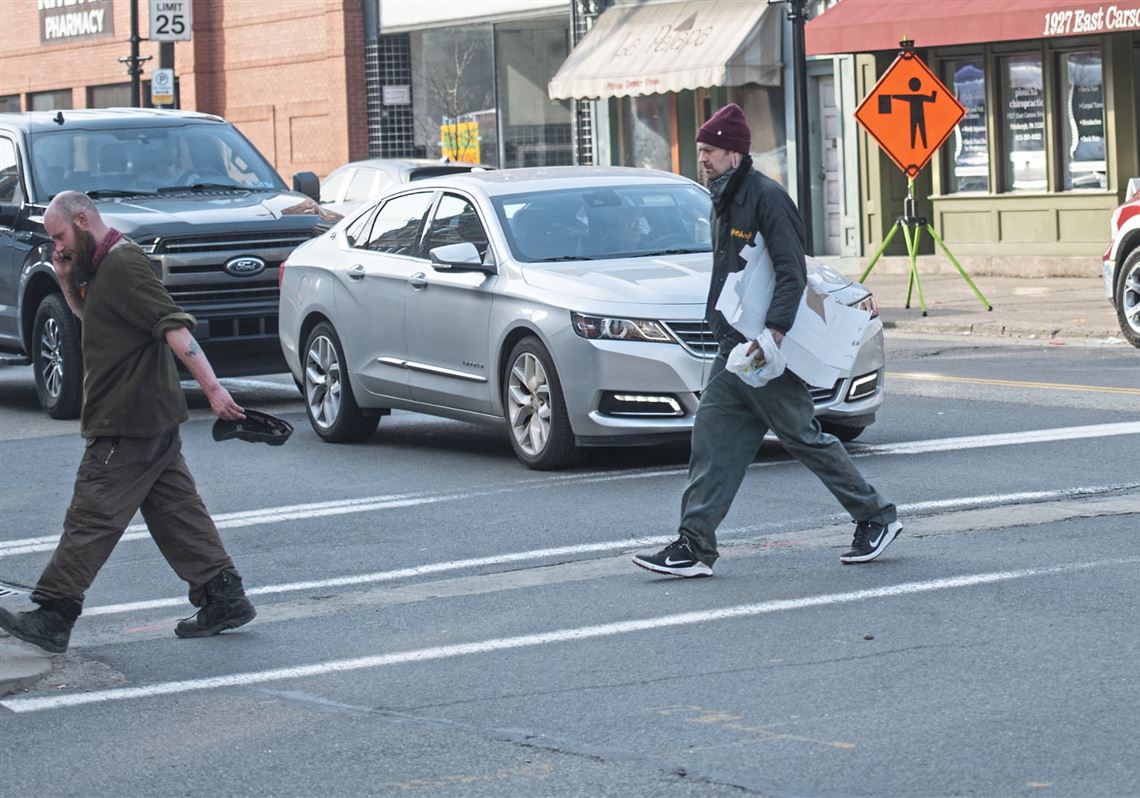 Deadly walking: Pedestrian deaths surge despite reduced driving during ...
