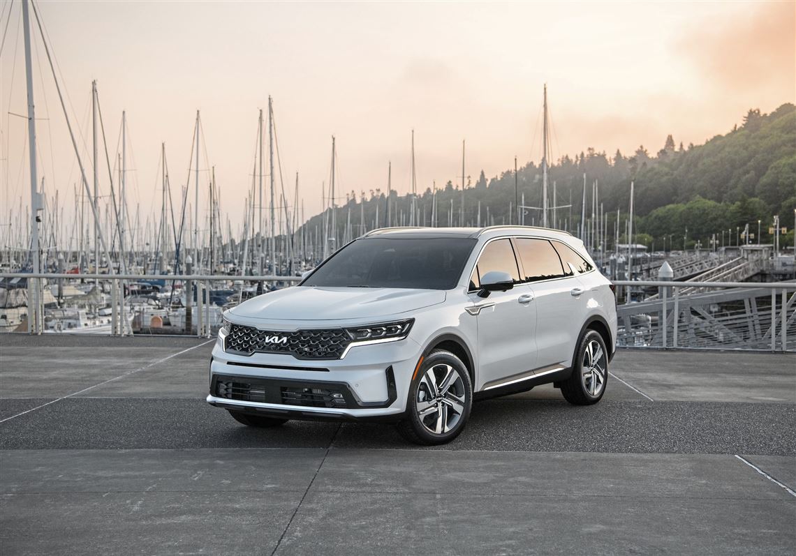 Scott Sturgis' Driver's Seat: 2022 Kia Sorento vs. Chevrolet Traverse ...