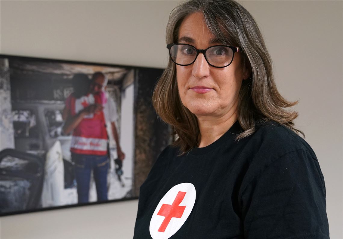 They Care: On a break from nursing, she flew to Hawaii with the Red ...