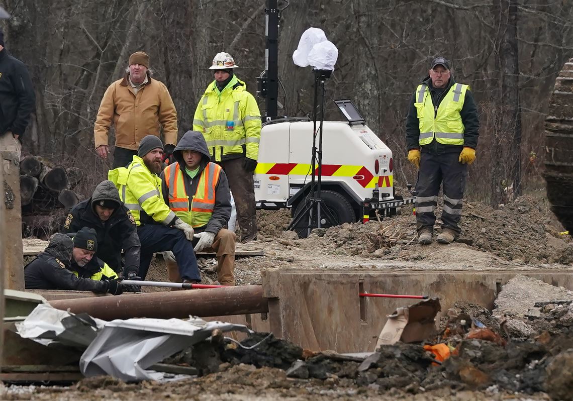 Authorities don't expect to find woman in Pennsylvania sinkhole alive ...