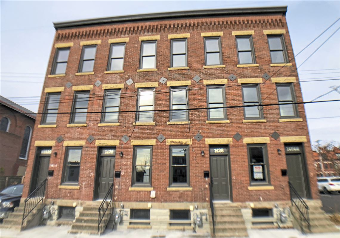 Buying Here: Manchester townhouse has modern amenities and $180,000 ...