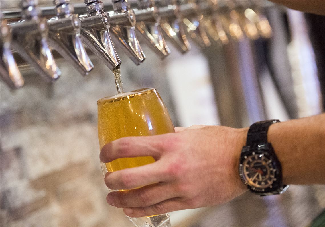 Bar owner who planned alcohol ban protest closes business due to COVID ...