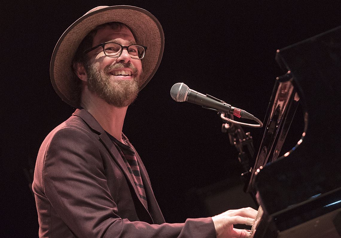 Ben Folds, Violent Femmes add it up with rockin' show at Stage AE ...