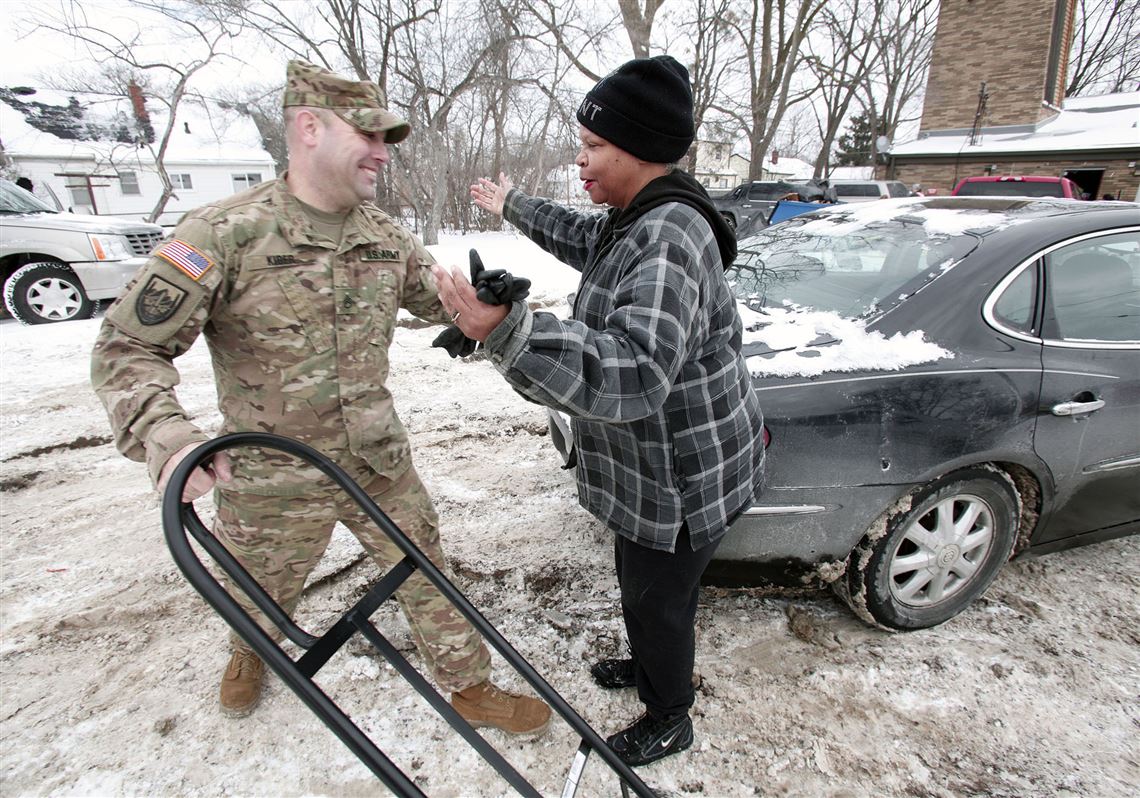 Michigan National Guard, FEMA help Flint amid water crisis | Pittsburgh ...