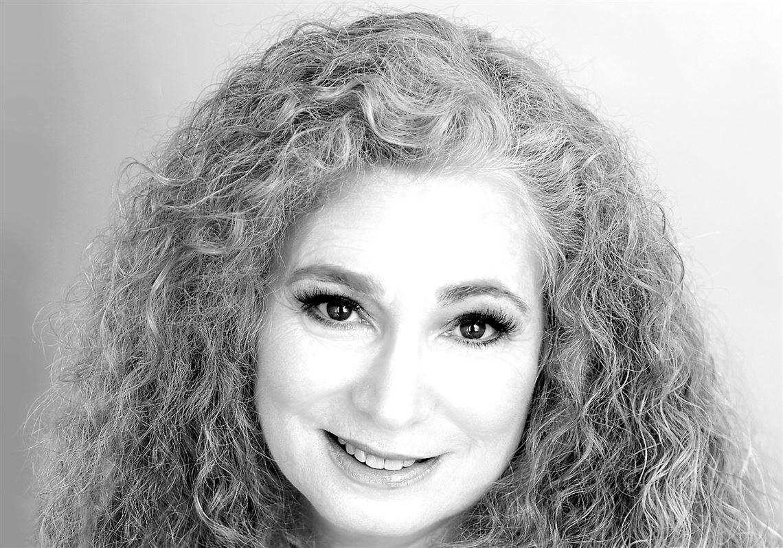 'In the Land of Armadillos': A heartbreaking story collection about the ...