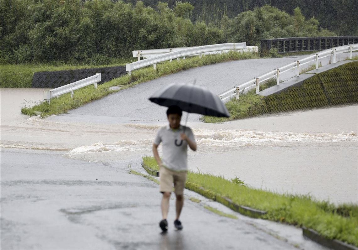 World briefs: Record levels of rain in Japan force 1 million people to ...
