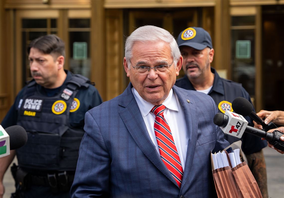 Jury Ends First Day Of Deliberations In Sen Bob Menendezs Corruption