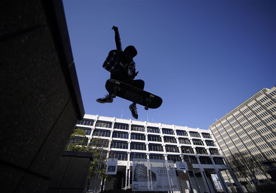 Tyre Nichols Remembered As a Wonderful Son Who Loved Skateboarding tyre-nichols-remembered-as-a-wonderful-son-who-loved-skateboarding