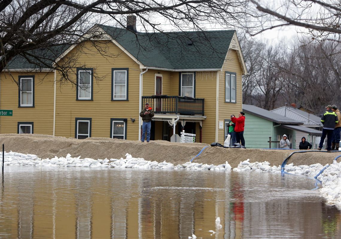 Flooding forcing evacuations, traffic troubles in Missouri | Pittsburgh ...