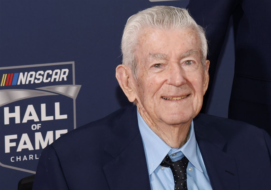 Bobby Allison Wins Daytona 500