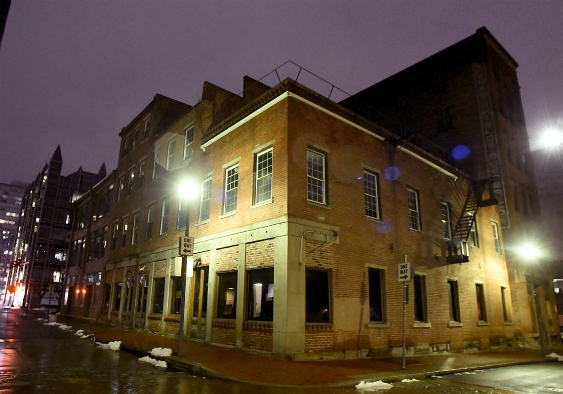 Developer wins emergency appeal to raze the building next to Froggy's ...