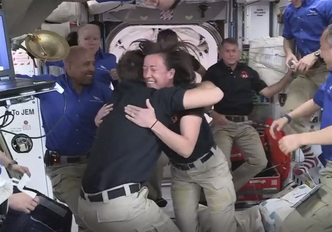 Biggest space station crowd in decade congregates after SpaceX arrival ...