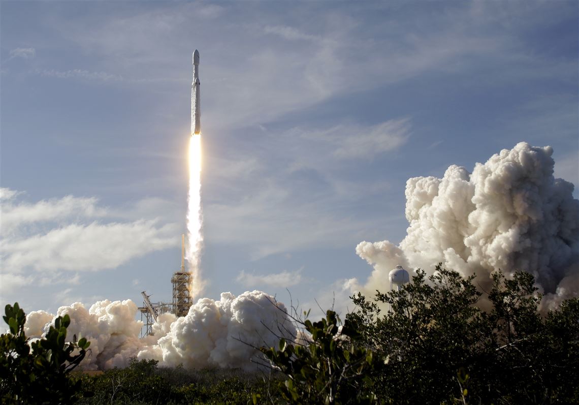 Elon Musk manages a landmark launch | Pittsburgh Post-Gazette