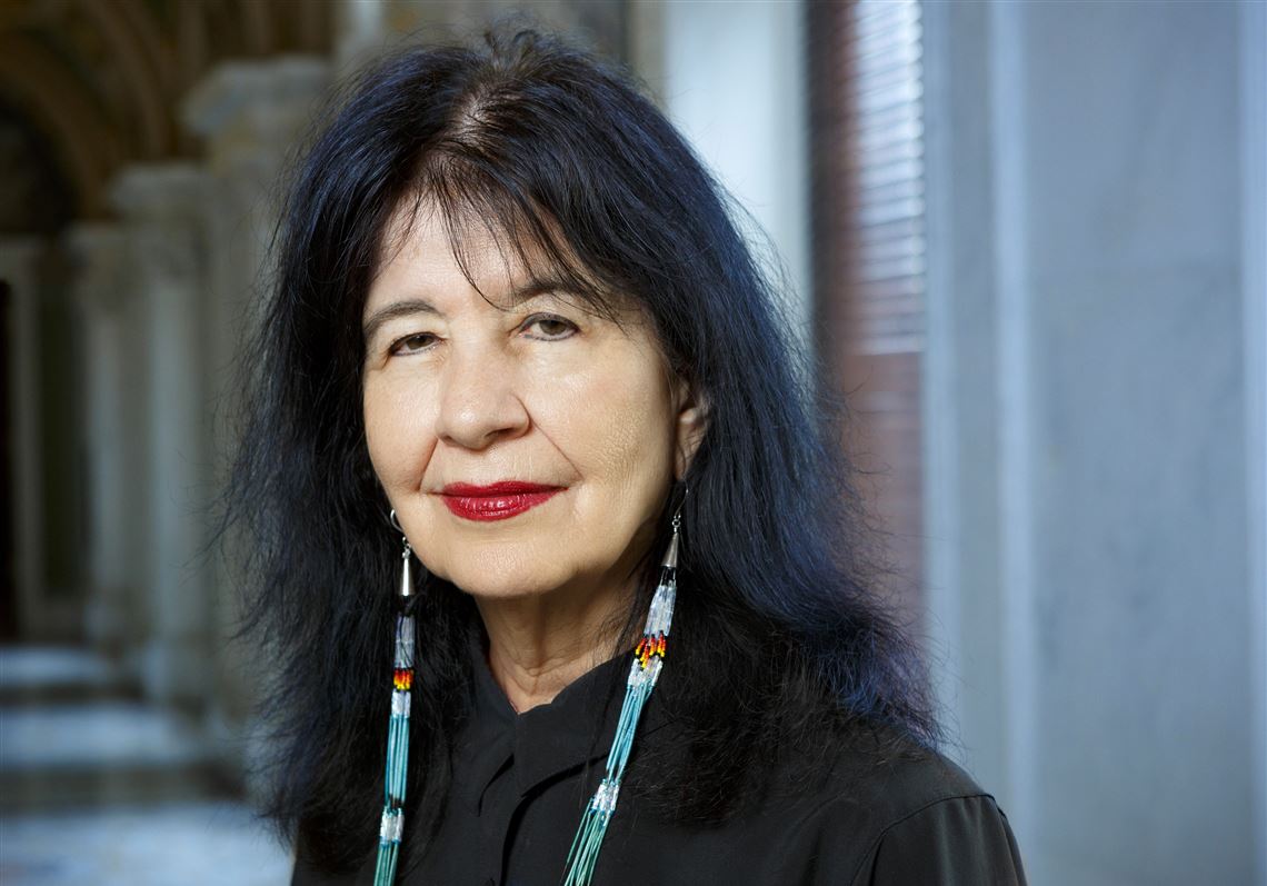 Review: In poems and anthology, U.S. poet laureate recasts our view of ...