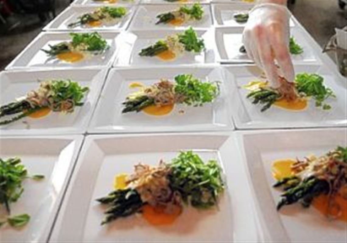 Underground Gourmet: Chef Sousa creates a buzz with makeshift meals ...