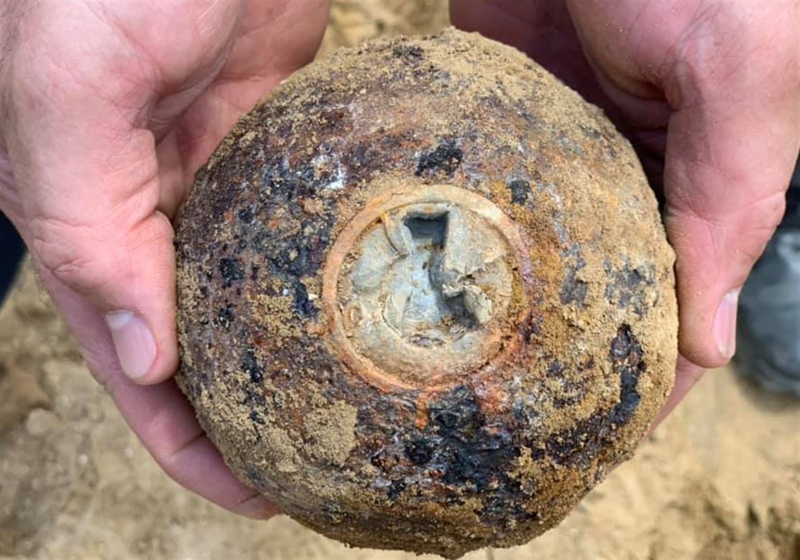 City bomb squad removes cache of Civil War cannonballs from former ...