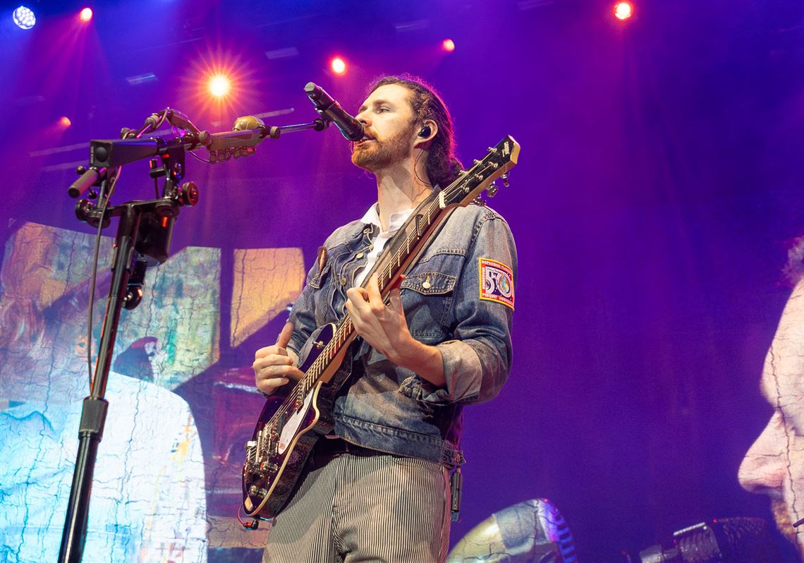 Hozier delivers emotion-filled performance at Star Lake | Pittsburgh ...