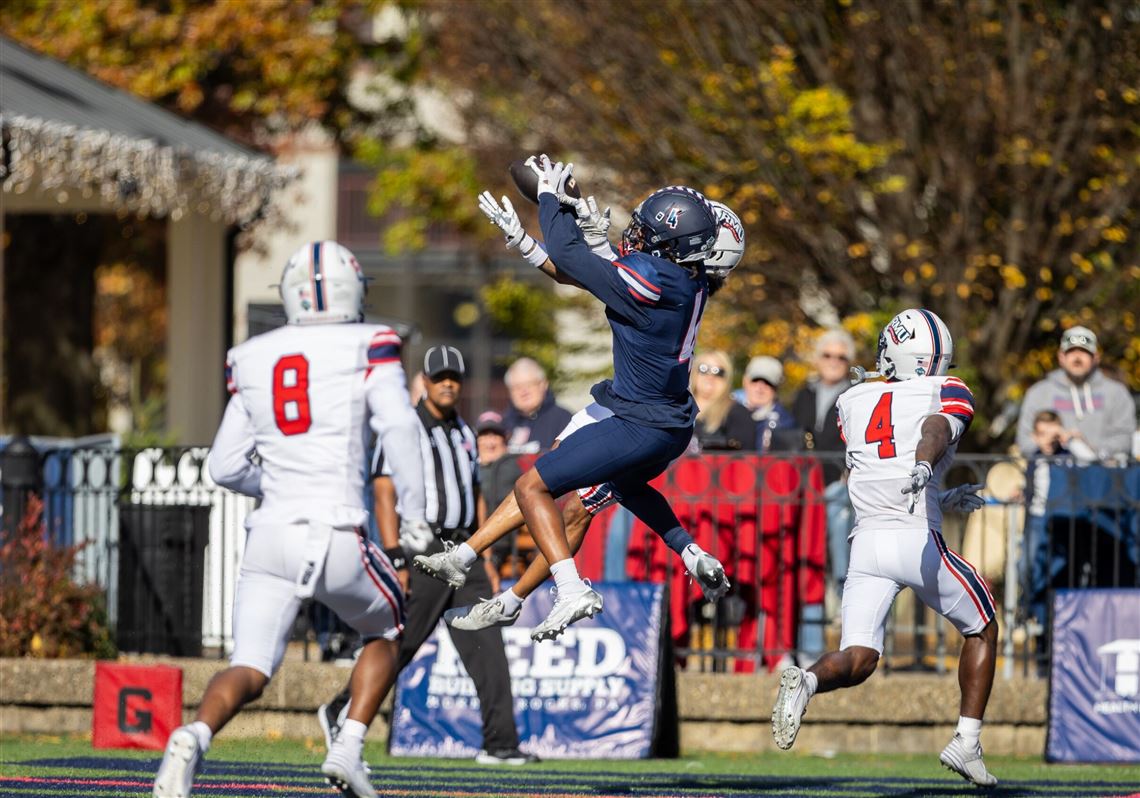 Duquesne routs rival Robert Morris, moves into first place in NEC ...