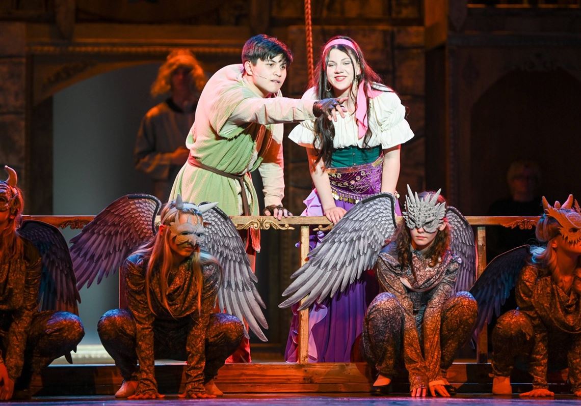 Elizabeth Forward's musical a winner thanks to neighboring school ...