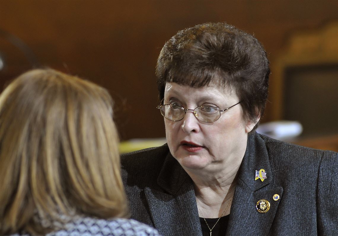 City Council candidate drops out of race against Darlene Harris ...