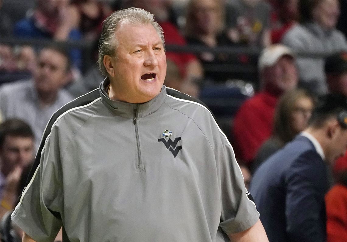 West Virginia men's basketball coach Bob Huggins resigns hours after ...