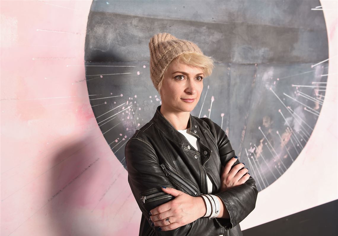 Alec Baldwin reaches settlement with family of Halyna Hutchins ...