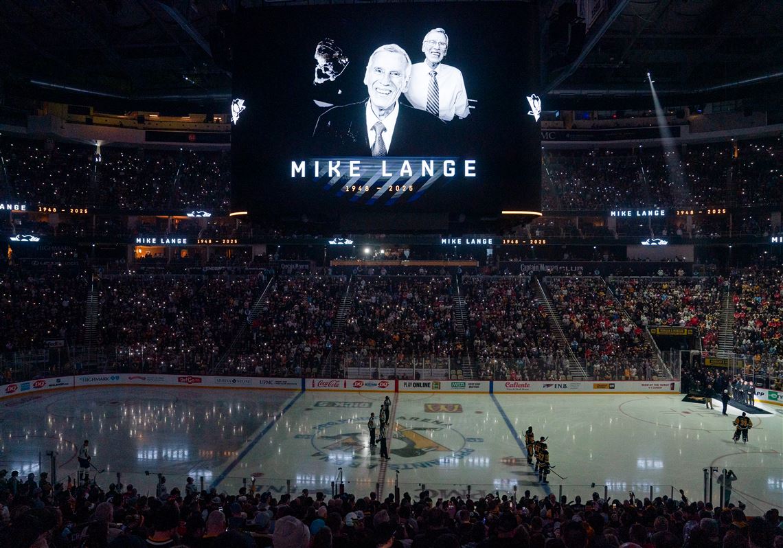 Penguins honor the late Mike Lange with touching ceremony prior to ...