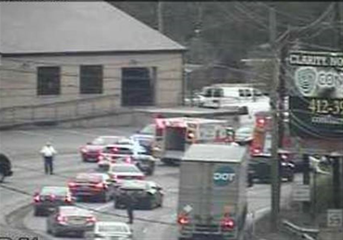 Four injured in Route 51 multi-vehicle crash | Pittsburgh Post-Gazette