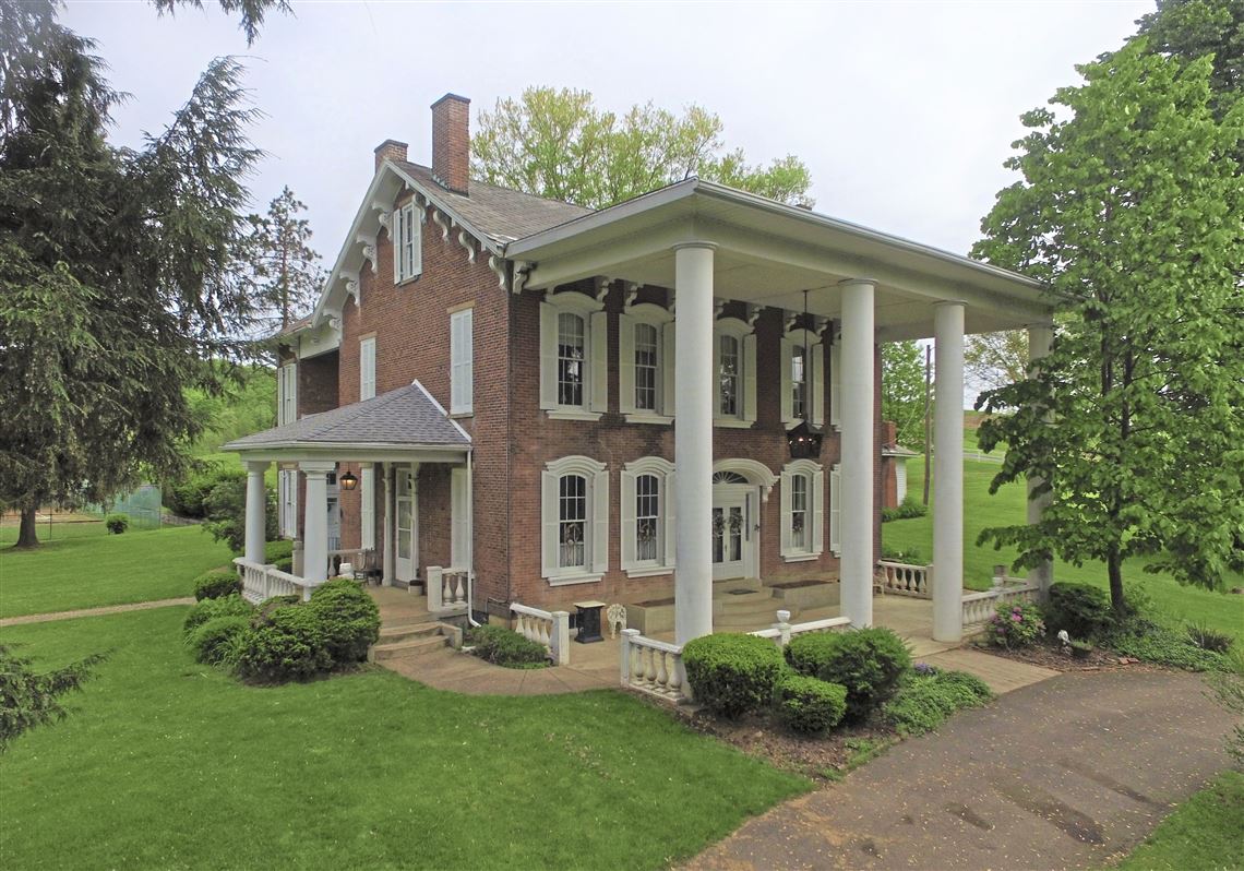 Civil War Era Homes Civil War House Antebellum Hi Res Stock