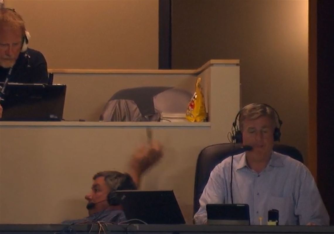 Bob Walk takes a tumble during Pirates broadcast | Pittsburgh Post-Gazette